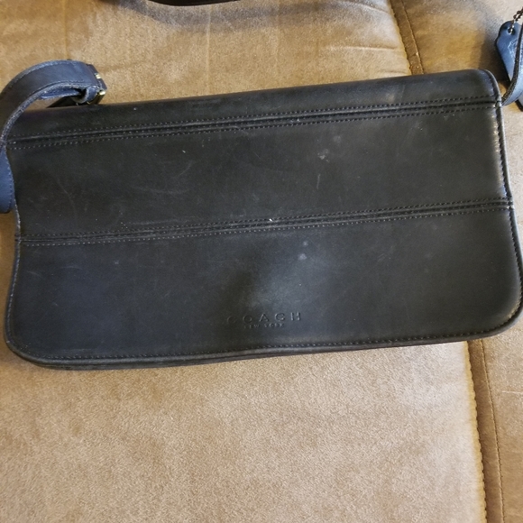 Coach | Bags | Vintage Coach Black Leather Foldover Rectangle Crossbody ...
